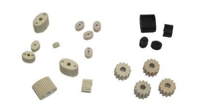 China Preto feito sob encomenda do tamanho ou engrenagens naturais da engrenagem do auge de Ture High Performance Engineering Plastic à venda