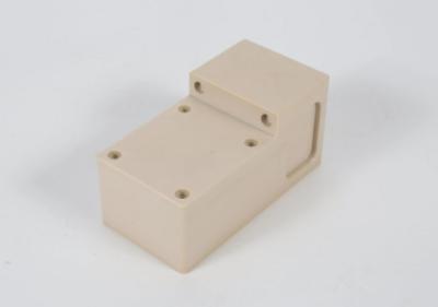 Cina Precisione delle componenti 0.005mm dello stampaggio ad iniezione di SBIRCIATA di Polyetheretherketone in vendita