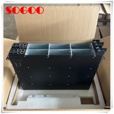 Cina Modulo inverter ETP23012-C2A1 12KVA 2U Altura Inverter Subrack Con 6 pezzi di modulo I23002G1 (3KVA) in vendita