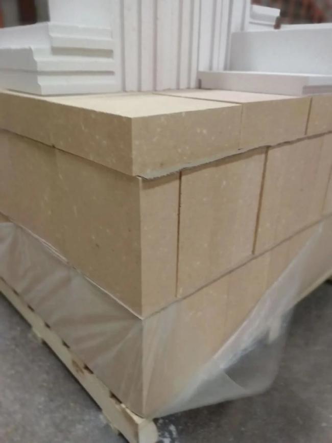 Corrosion resistance of customized zirconia refractory brick for glass melting kiln Small batch and multi-size
