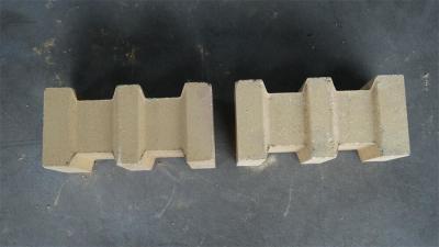 Cina 85% di alumina alta mattoni refrattari fosfati legati ancoraggio ceramico refrattari per forno rotativo in vendita