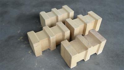 Cina 85% di alumina alta mattoni refrattari fosfati legati ancoraggio ceramico refrattari per forno rotativo in vendita