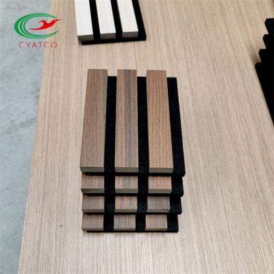 Cina Pannelli di parete di legno acustici a prova di fuoco non tossici, bordo amichevole della stecca del MDF di Eco in vendita