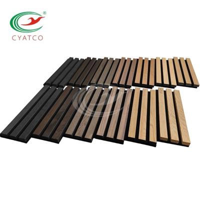 Cina Soffitto lineare della parete di legno della stecca di longevità e stili della parete facili installare in vendita
