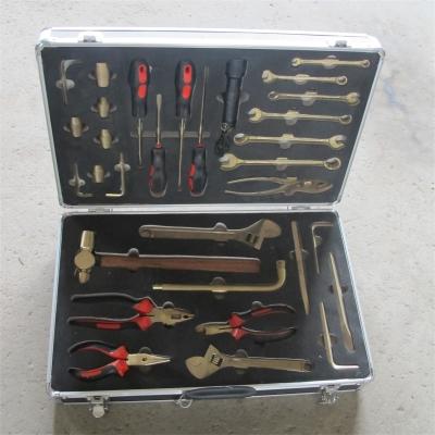 China non saprking tools hand tools set of beryllium copper and aluminum bronze 32pcs for sale