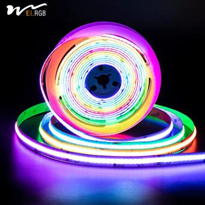 Cina Flexible 6.56 ft / 2 m LED Tape Light with Music Mode Control USB Connection and More in vendita