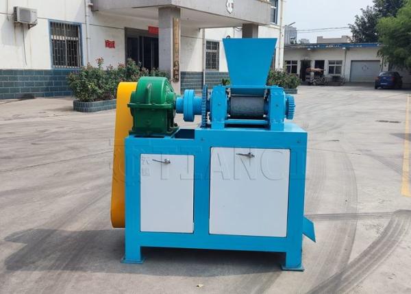 Quality Earthworm compost granulation production line Organic fertilizer roller press granulator production line for sale