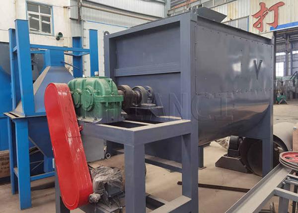 Quality Volume 1-20m3 Compost Making Machine Rapid Composting Machine for sale