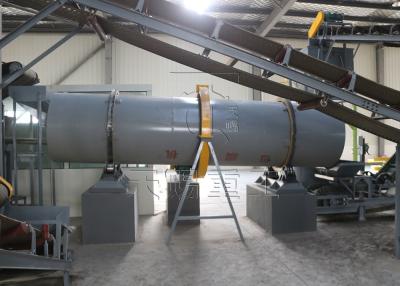 China Production Line For Processing Peat Organic Fertilizer Granules / Nutrient Soil Granules Using A Rotary Drum Granulator for sale