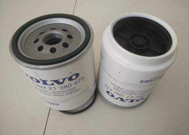 21380475  Oil Water Separator Diesel Filter Element 0