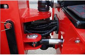 Engine Adopting Kubota motors, with low noise, low vibra­tion and environmentally friendly design