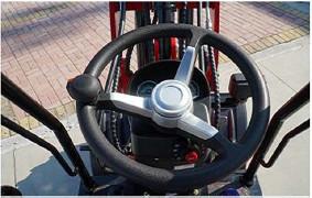 Steering wheel Steering wheel control steering, conservative and flexible, easy to learn