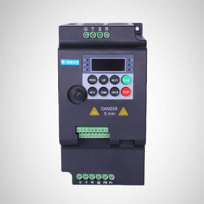 China Stabiler 2,2-kW-Dreiphasen-Wechselrichter VFD-Antrieb 220 V für 3-PS-Motor zu verkaufen