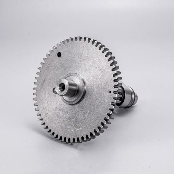 Quality Casted Ductile Iron Camshaft with Gear Case Hardening For Gasoline Engine for sale