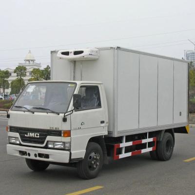 China 5T Small Refrigerator Box Truck for sale