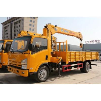 China Isuzu 4X2 3.2tons Truck Mounted Hydraulic Crane , Truck Mounted Telescopic Boom Crane for sale