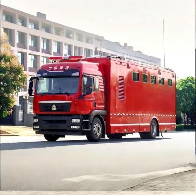 China Sinotruck HOWO 4*2 Camping Truck Outdoor Portable Shower Truck for sale