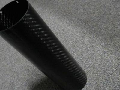 Cina Il cappuccio ovale nero dello scarico del motociclo della fibra del carbonio profila resistente ad alta temperatura in vendita