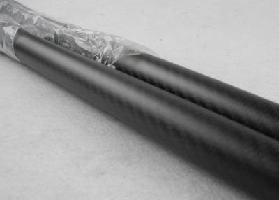 중국 (OD) 25mm * 23mm (ID) * 구르는 배관을 위한 500mm 매트 표면 탄소 섬유 관 판매용