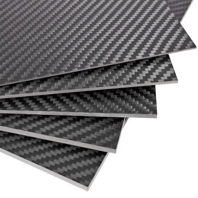 China Twill Weave Carbon Fiber Plate 200x300mm Glossy or Matte Finish for sale