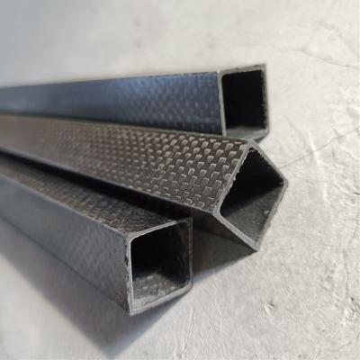 Китай Равнина трубки волокна углерода высокой жесткости прямоугольная сплетя 50x80mm продается