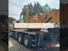 Chinese Factory 25ton Truck Crane Xct25 with Spare Parts Good Quality Crane