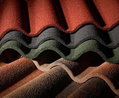 Cina 0.35mm Beige Rosso Colore Pietra Rivestito Aluzinc Metallici Piastrelle di Copertura Bond Classic Metallici in vendita