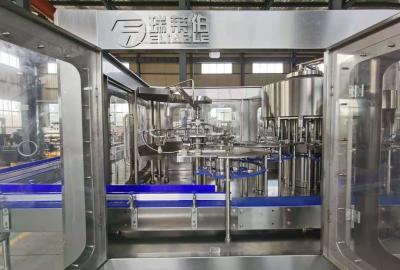 Cina La plastica bevente minerale 5L dell'attrezzatura di imbottigliamento di acqua sorgiva ha imbottigliato la tappatrice di riempimento in vendita