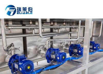Cina Attrezzatura imbottigliante 300BPH dell'acqua da 5 galloni in vendita