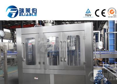 Cina Mondo conosciuto producendo la tappatrice pura di Filiing dell'acqua per le bottiglie di vetro in vendita