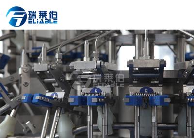 Cina Imbottigliatrice dell'imbottigliatrice del whiskey completo di vetro di piccola capacità del vino in vendita