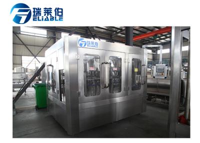 Cina L'acqua potabile/bevanda completa la linea di produzione 3 in 1 tappatrice di riempimento di lavaggio in vendita