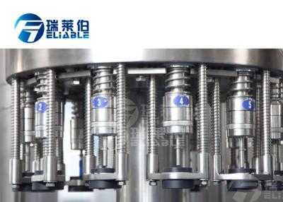 中国 自動にガラスに飲むびんアルコール満ちることおよびおおう機械PLC制御 販売のため