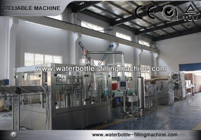中国 炭酸炭酸水・の生産ライン 2L プラスチック ペットびんの注入口機械 販売のため