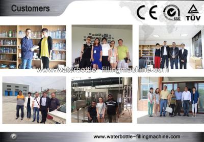 China Equipamento de engarrafamento do refresco do vertical/gravidade à venda