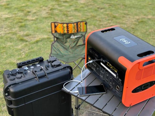 Outdoor Portable 3000W Power Supply AC and DC Output 220V/110V Backup Power Station