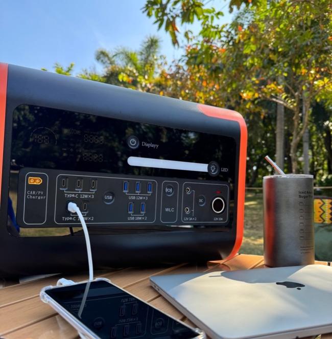 Pure Sine Wave 220V 2048wh Outdoor Camping LiFePO4 Generator AC Power Portable Mobile Power Station