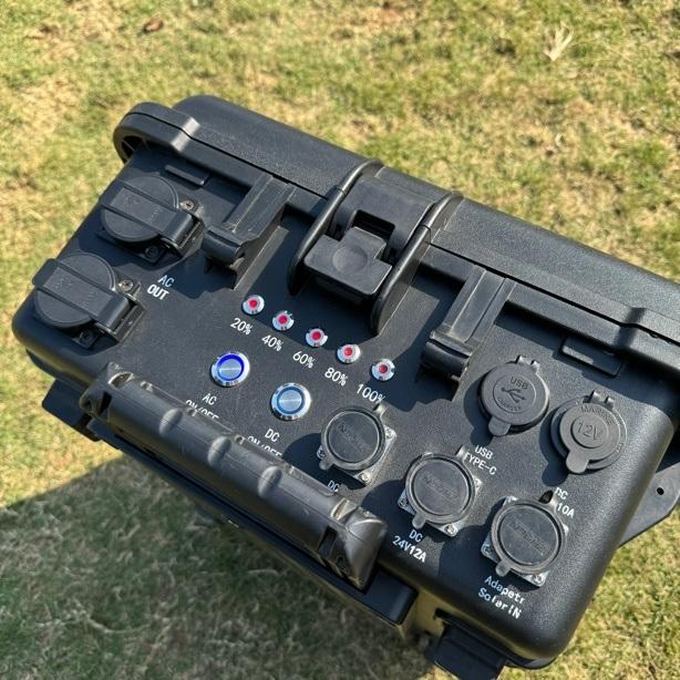 Quality Products Large Capacity 4000W Solar Generator AC/DC Socket Outdoor Camping Power Emergency Power Portable Power Station