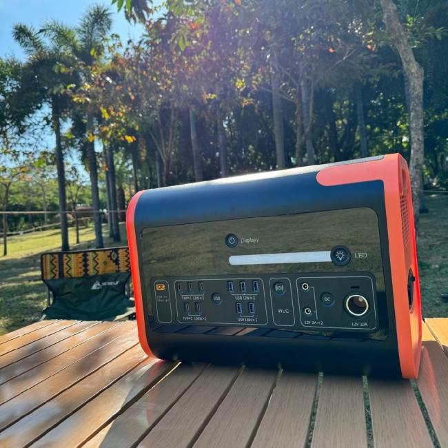 Outdoor Power Station Portable Solar Generator with Panel AC Output LiFePO4 Battery Solar System