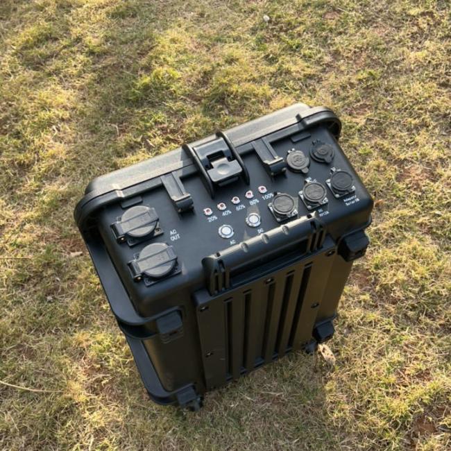 LiFePO4 Emergency USB Mobile Charging Station Mobile Car Standby Portable Solar Camping Generator High Power Supply