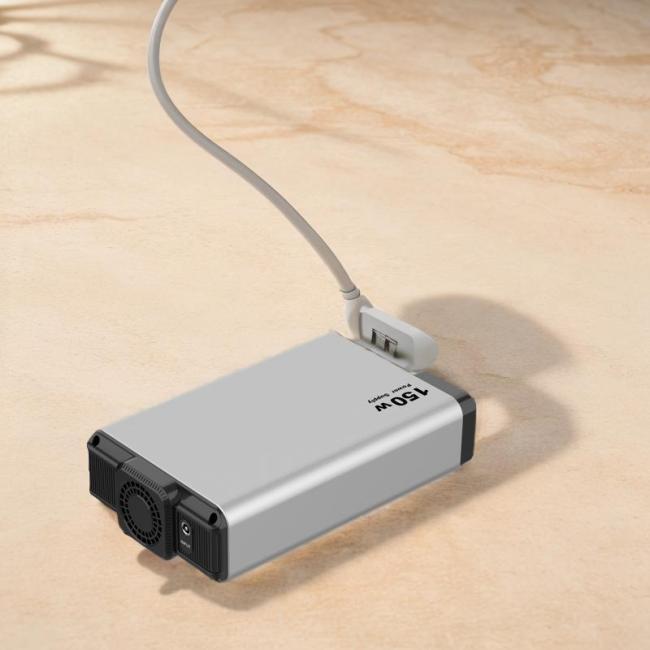 32000mAh Storage Output 220V AC 50Hz/60Hz Lithium Ion 150W Portable Battery Power Station