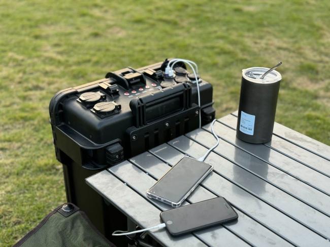 Multifunctional Energy Storage Trolley Case Outdoor 220V High Power Portable Power Station