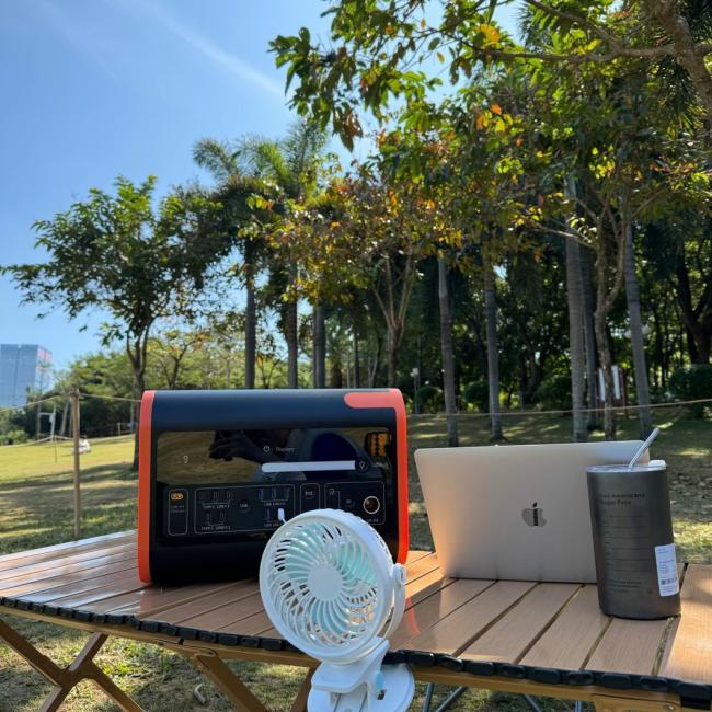 Mobile Wireless Charger Station 2200W Portable Power