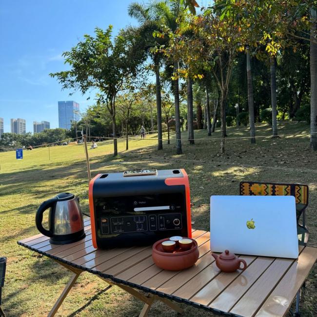 Emergency Generator Portable Power Station 2200W Lithium Iron Phosphate Starting Battery