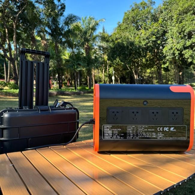 2200W Portable Mobile Power Supply Long Life Large Capacity Solar Power Station