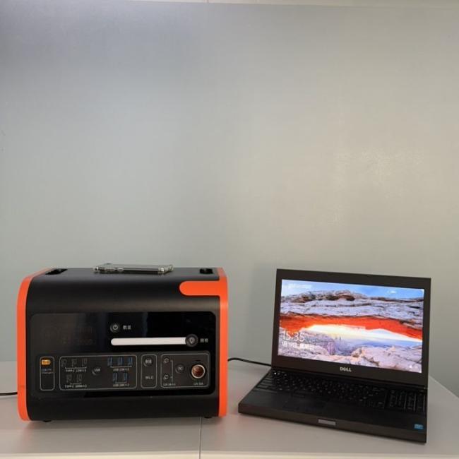 Fast Charging/Wireless Charging Portable Power Station 2000W Solar Generator with Multi-Function Output Port