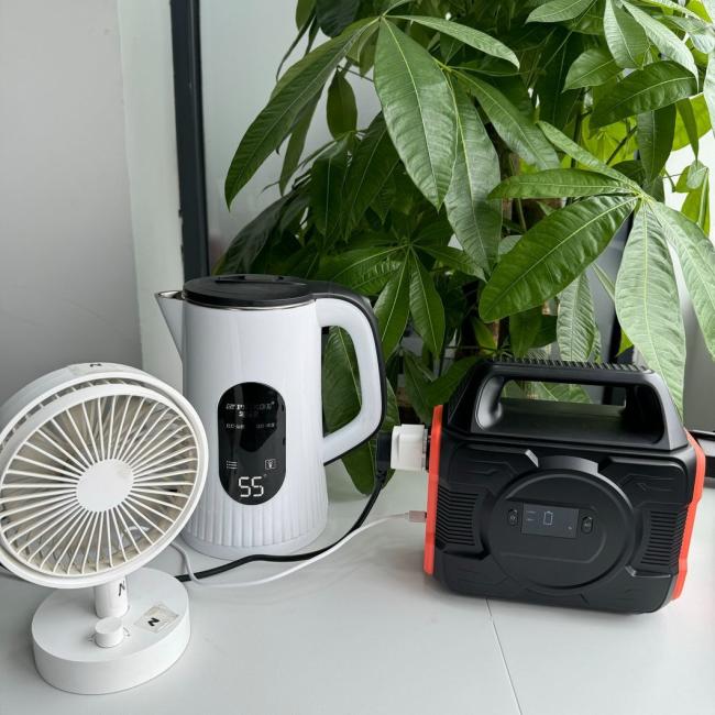 Multi-Function Mini Power Station300 Watt Li-ion Battery Backup Portable Solar Generator