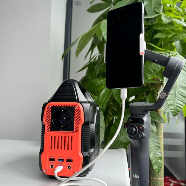 Multi-Function Mini Power Station300 Watt Li-ion Battery Backup Portable Solar Generator