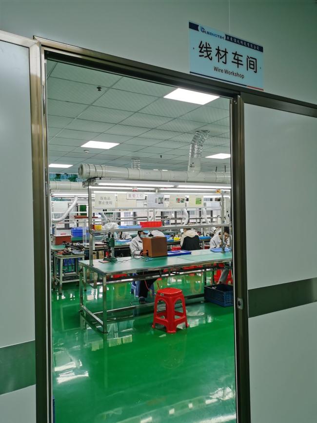 Saferemergency LED Light Kits 300W 500W 1000wrechargeable Battery Backup Solar Banks Generator Portable Power Station