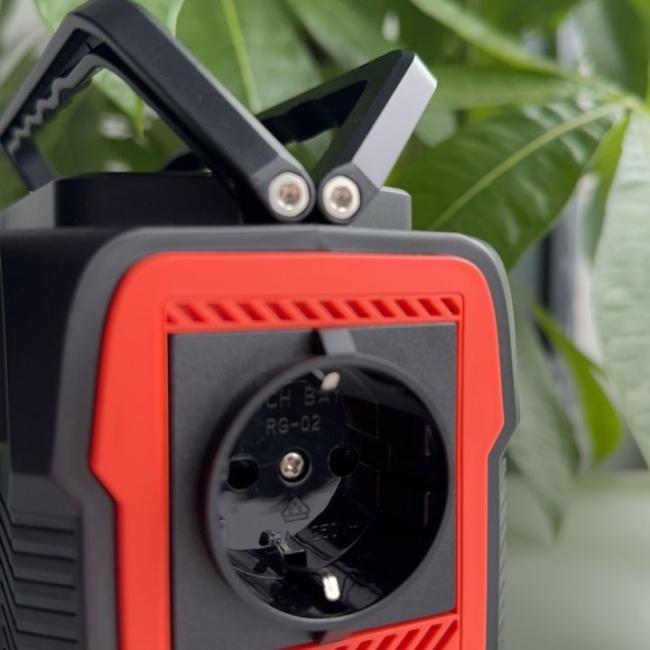 200W Outdoor or Indoor Emergency Portable Generator UPS Type Power Station